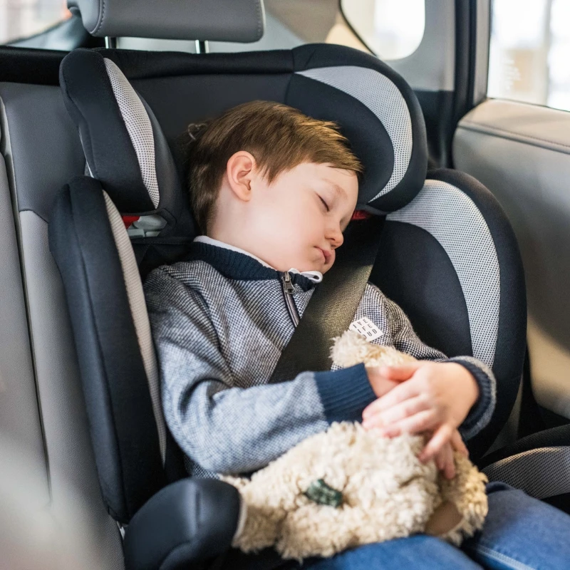 MoMi Quick Fix auto sedište Pink, 15-36 kg :: 4Kids