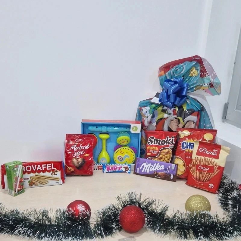 Novogodišnji slatki paketić za dečake od 1699 din 2024, 1-3g