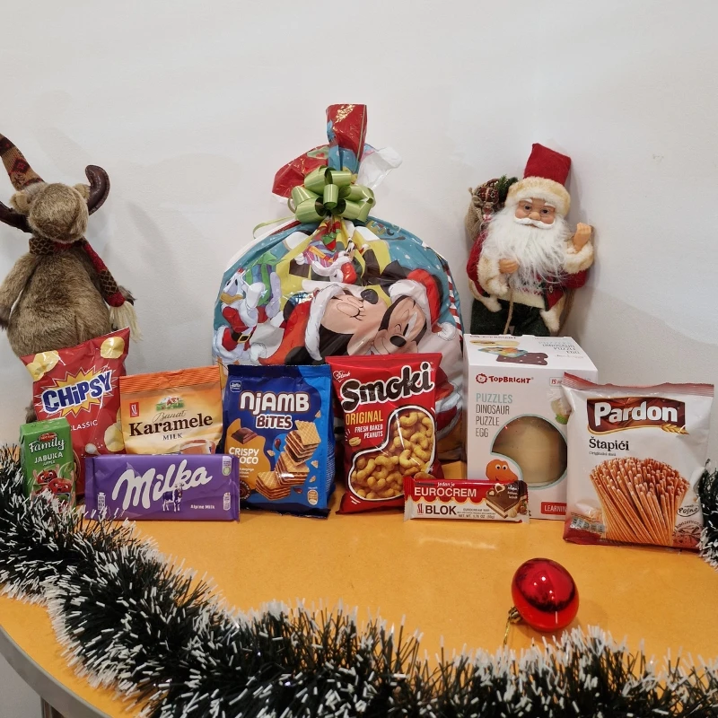 Novogodišnji slatki paketići 2022 za decu, 1-3 godina :: 4Kids