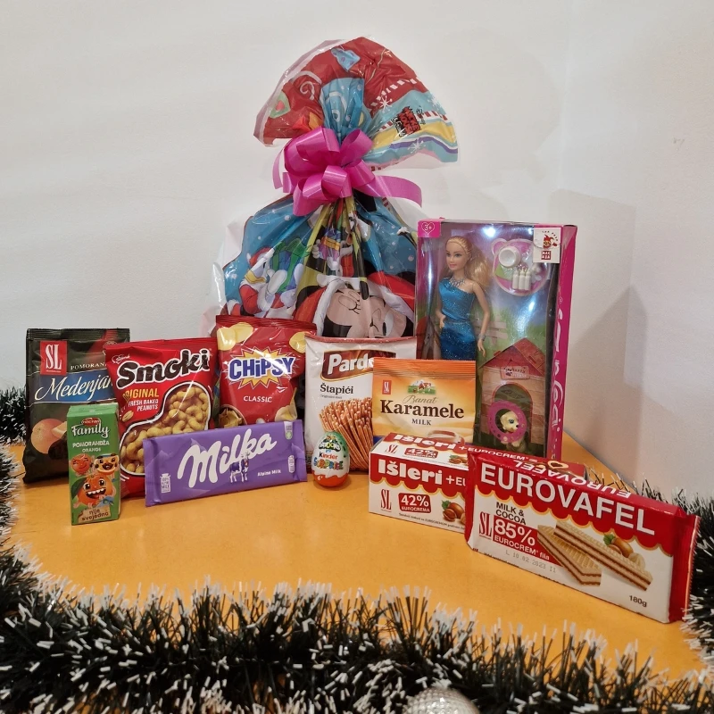 Novogodišnji slatki paketići 2022 za devojčice, 3-5 godina :: 4Kids